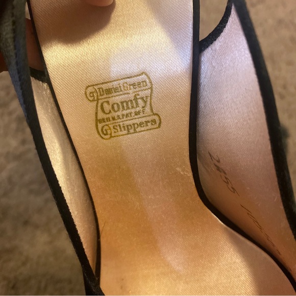 Daniel Green | Shoes | Vintage Daniel Green Comfy Boudoir Shoes ...